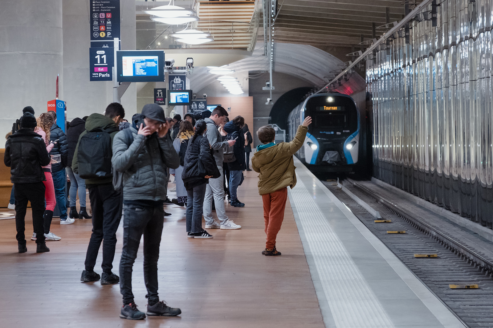 Ça y est ! La ligne RER E est à présent 100% ouverte jusqu’à Nanterre ...